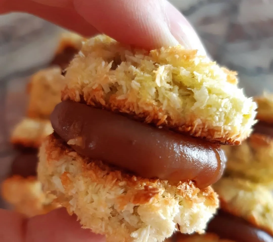 Receta Alfajores de Coco y Dulce de Leche - Pasteleria Dolci